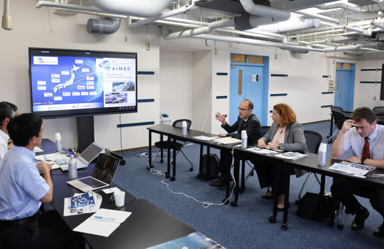 在日フランス大使館のXavier Bressaud参事官らがWPI-AIMECを訪問されました | 変動海洋エコシステム高等研究所（WPI-AIMEC）